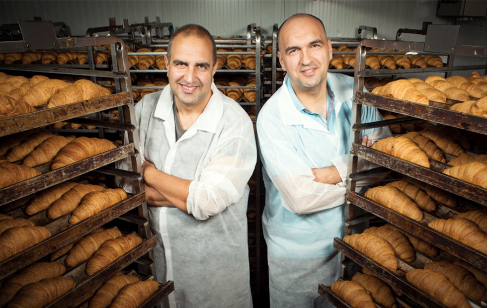 Povestea celor doi frati din Galati care au ajuns sa vanda croissante ...